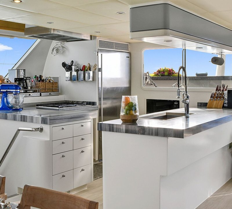 BLUE GRYPHON Yacht Charter Details, Prout | CHARTERWORLD Luxury Superyachts